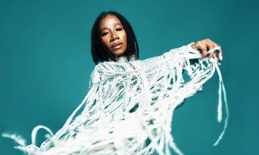 TurnTable Top 50: Asa Earns Her Top Ten Debut - The NATIVE